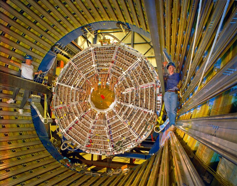 The World’s Largest Particle Accelerators - Discovery UK